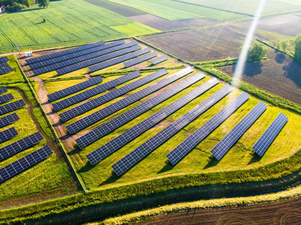 Ultimate Guide to Leasing Land for Solar Farm | US Light Energy